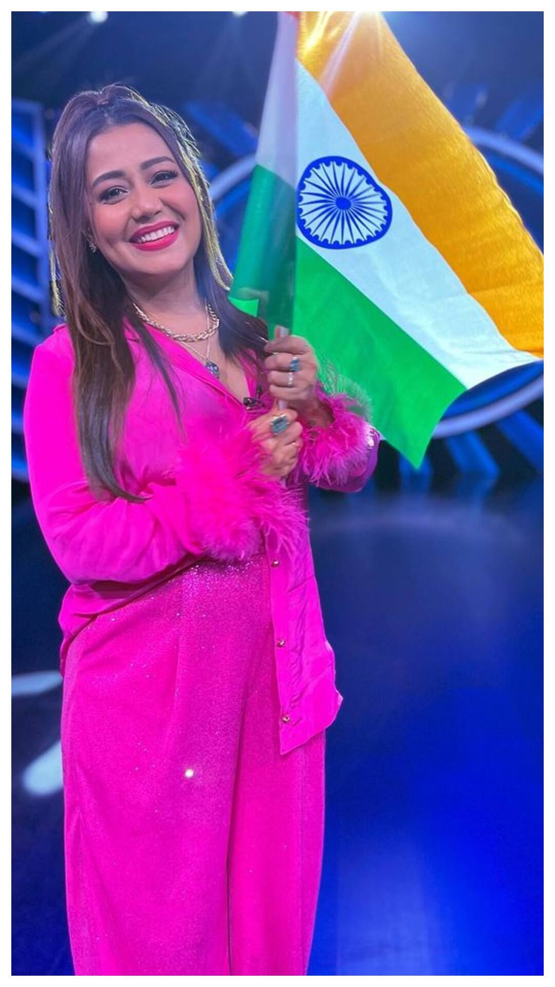 દેશભક્તિના રંગમાં રંગાયેલી નેહા કક્કડે ફોટો શેર કર્યા