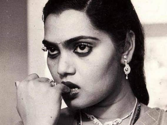 90s Kids Favorite Actress Silk Smitha Photos | Silk Smitha : டெலிபோன் ...