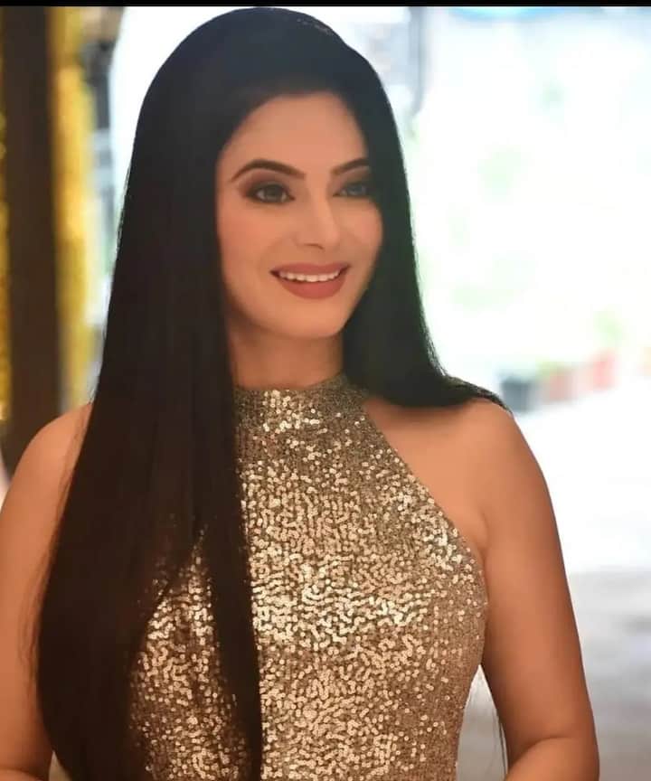 anupamaa fame tassnim sheikh nerukar is fashionalble in real life rakhi ...