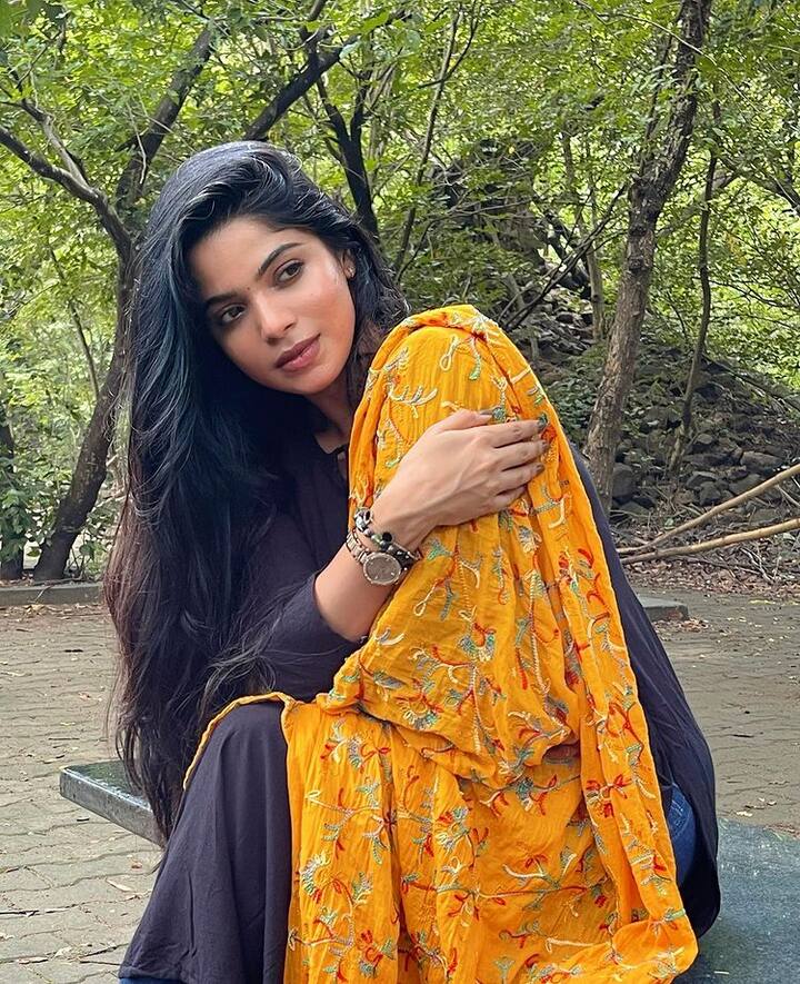 Actress Divya Bharathi recent photos, Bachelor movie actress Divya Bharathi photos | Actress ...