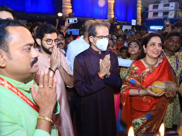 Ganeshotsav Celebration Shiv Sena chief Uddhav Thackeray at Lalbaugcha ... Ganeshotsav Celebration Shiv Sena chief Uddhav Thackeray at Lalbaugcha ...