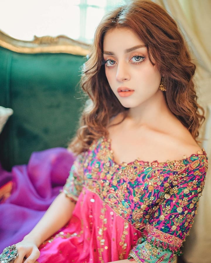 Pakistani Actress Alizeh shah Eyes are more pretty than Aishwarya rai ...