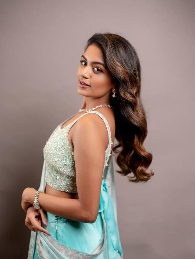 Adithi shankar : வைரல் குயின் அதிதி சங்கரின் அசத்தலான க்ளிக்ஸ்.....!