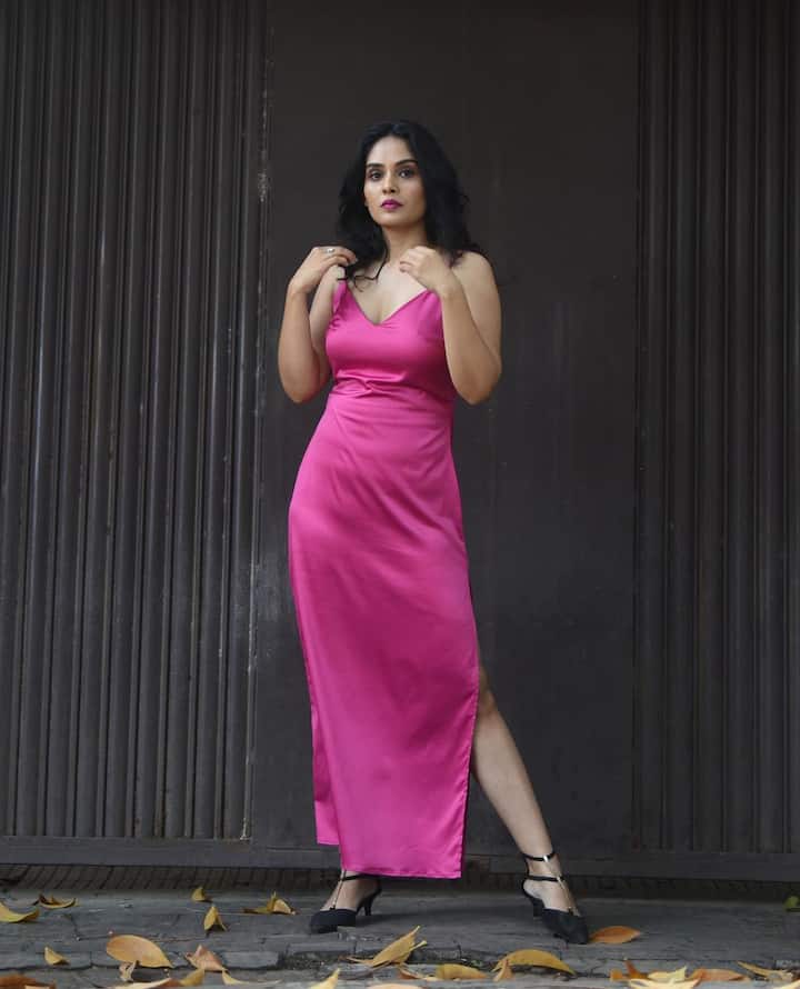 Actress Pallavi Patil looking gorgeous in pink satin dress | PHOTO ...