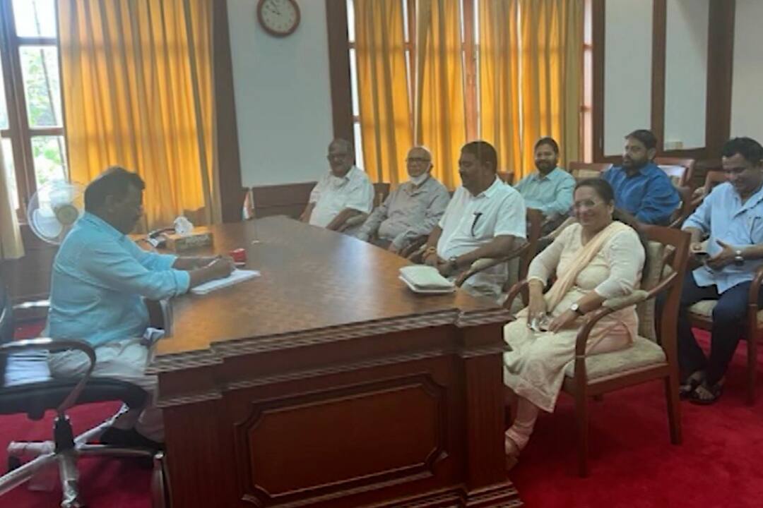 goa congress big blow to congress in goa 8 out of 11 mla who swear ...