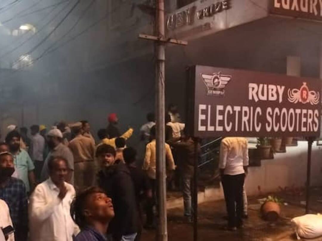Secunderabad Fire Accident: 4 accused arrested in Ruby Electric scooter ...