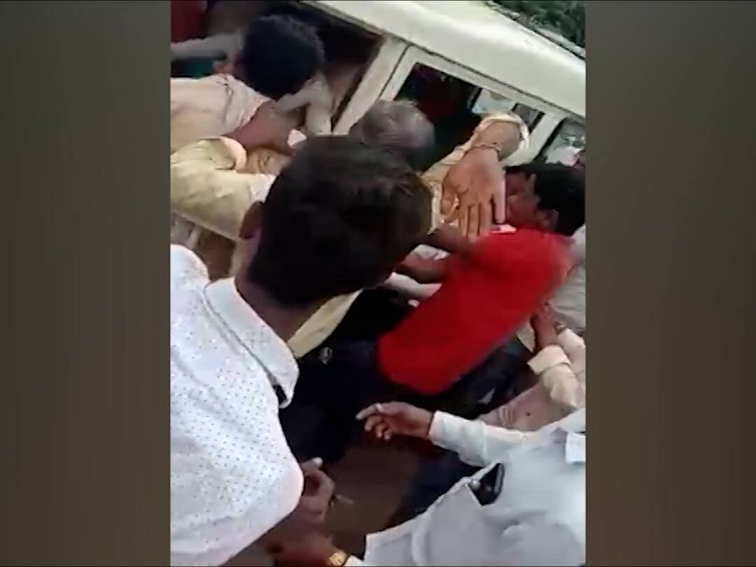 Maharashtra Sangli Crime News 6 people were arrested in case of sadhu beating Sangli Sadhu ...