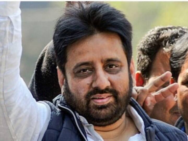 AAP MLA Amanatullah Khan Supporters Manhandle Anti-Corruption Bureau ... AAP MLA Amanatullah Khan Supporters Manhandle Anti-Corruption Bureau ...