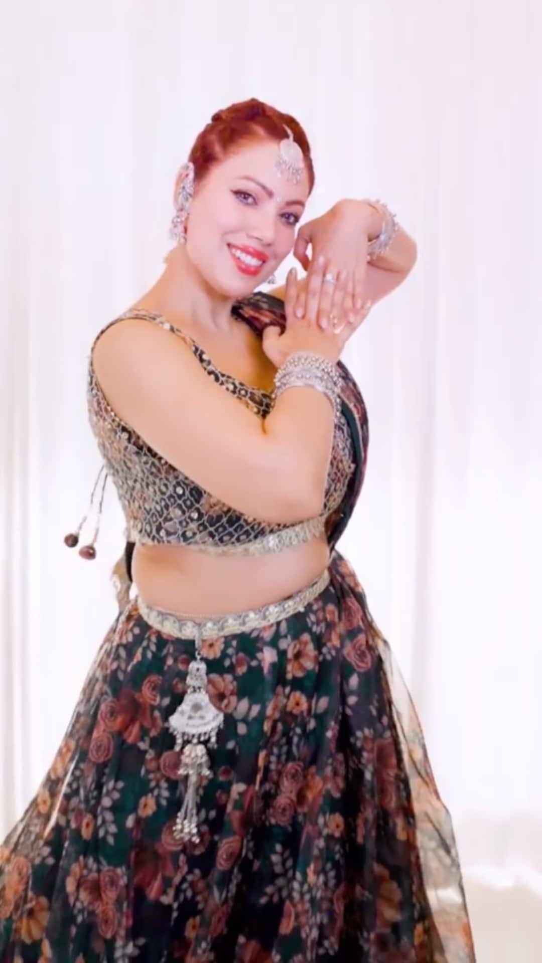 ઘાઘરા ચોલીમાં મુનમુન દત્તાનો દેસી લુક