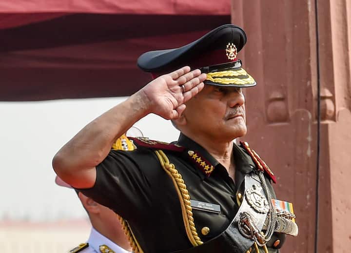 Guard of Honour To India’s New Chief of Defence Staff (CDS) General Anil Chauhan In Delhi — Photos
