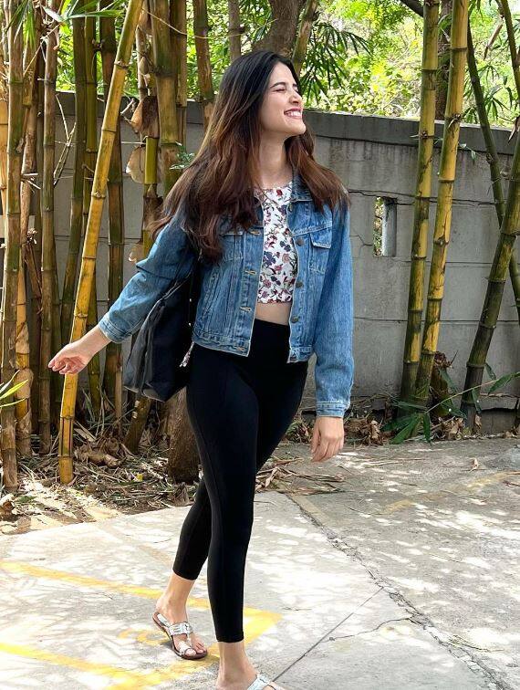 marathi-actress-sayli-patil-nagraj-manjule-jhund-sayali-patil-photo | In Pics: 'भावना भाभी'चं ...