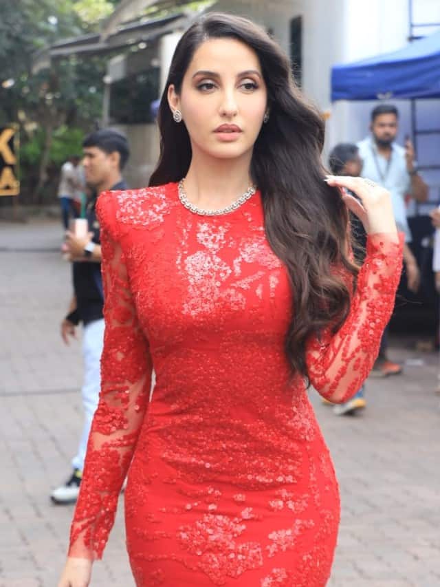Nora Fatehi Bewitches In A Red Saree On Jhalak Dikhlaa Ja Sets