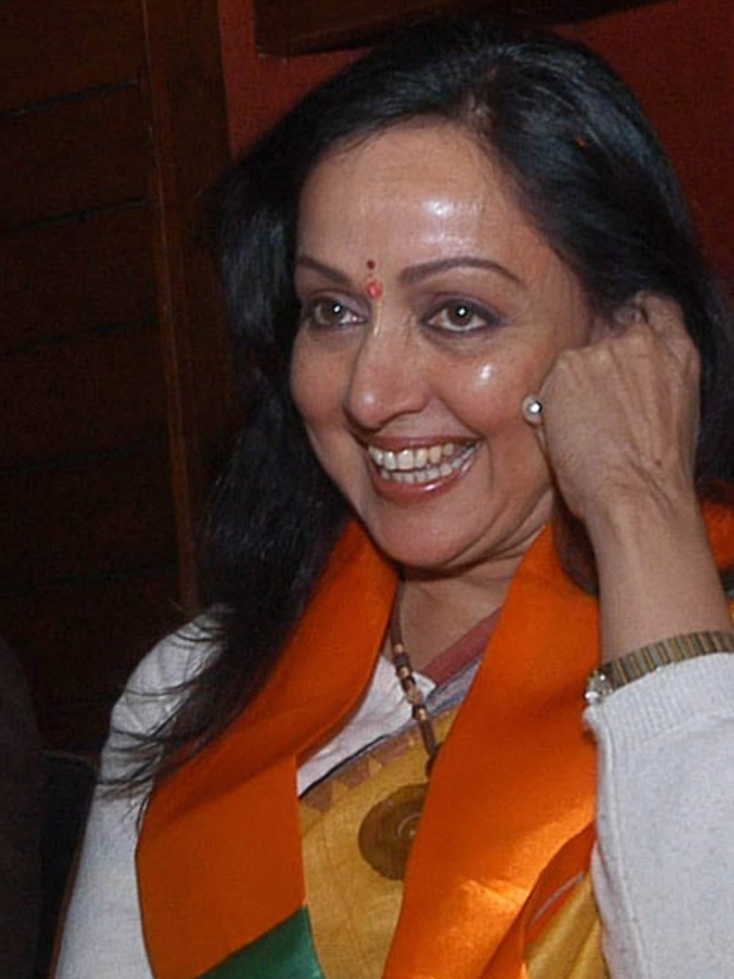 हेमा मालिनी का पॉलिटिकल करियर