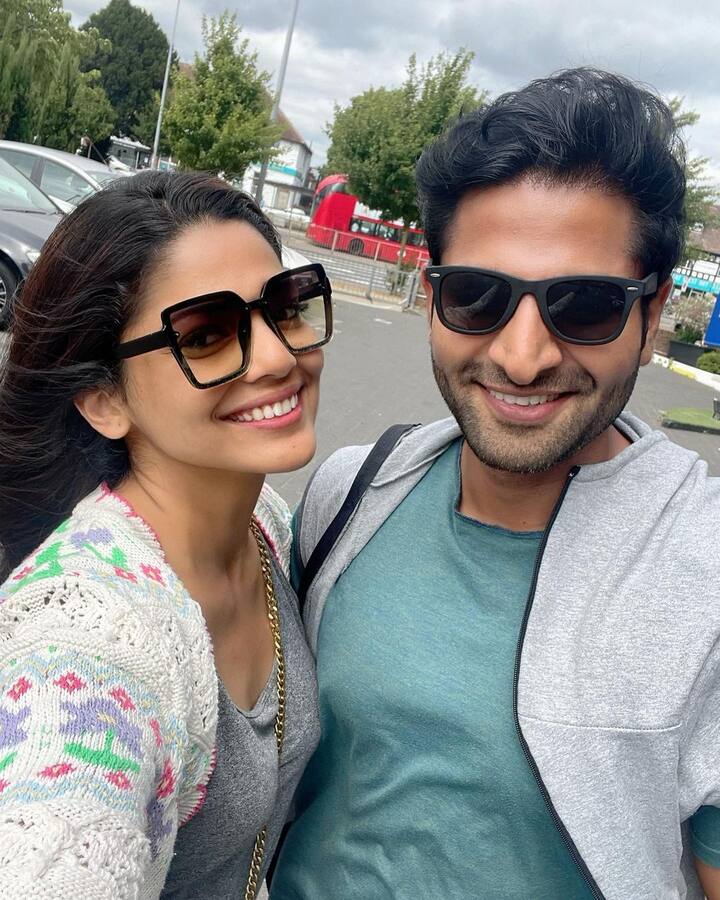 wahan-vaibhav-tatwawadi-pooja-sawant-hindi album | वैभव आणि पूजाकडून चाहत्यांना सरप्राइज; ‘चल अब ...