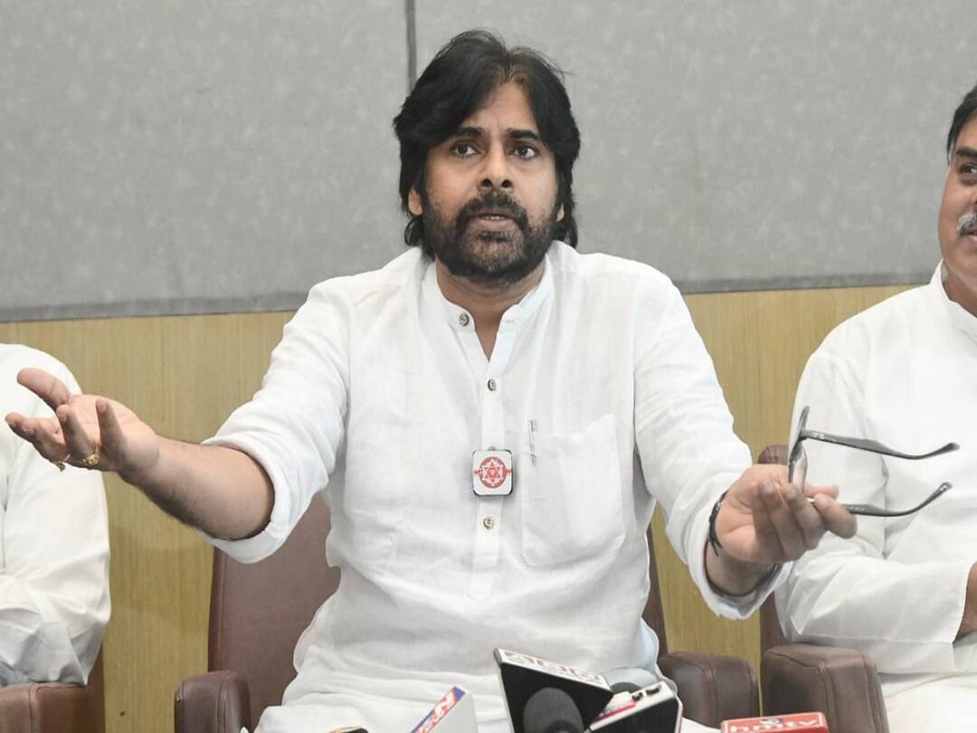 Pawan kalyan accuses YSRCP leaders over Visakha garjana Vizag airport incidents | Pawan Kalyan ...