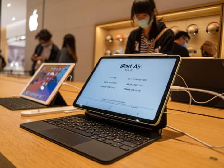 iPad over the years apple evolution photos pics steve jobs pro air mini