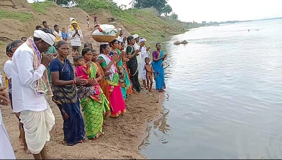 In Pics Adivasis Celebrated Dandari, Gussadi Festival In Adilabad ...