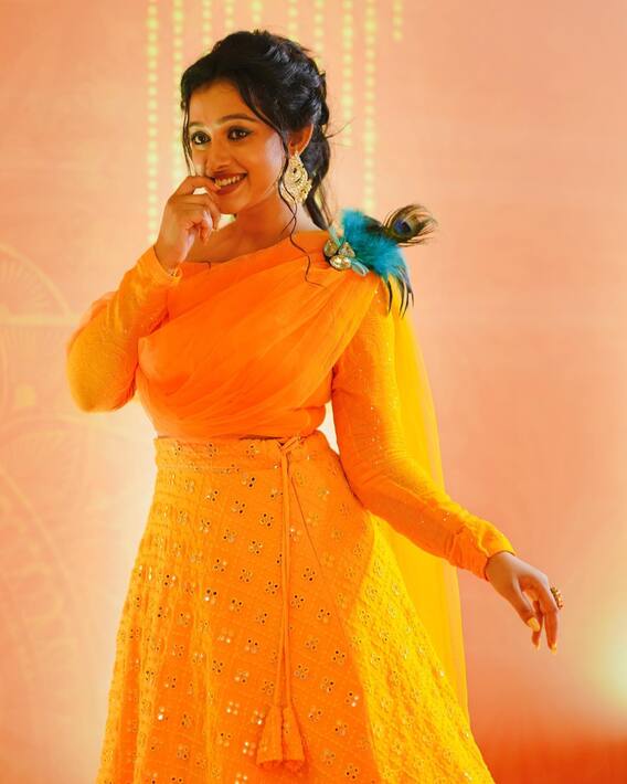 Kasturi Serial Actress Aishwarya Beautiful Photos | Kasturi Serial ...