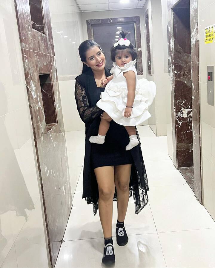 Charu Asopa shares unseen pictures of birthday girl ziana Sen | Ziana ...