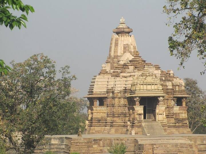 Khajuraho Matangeshwar Mahadev Temple Shivling length increases Every ...