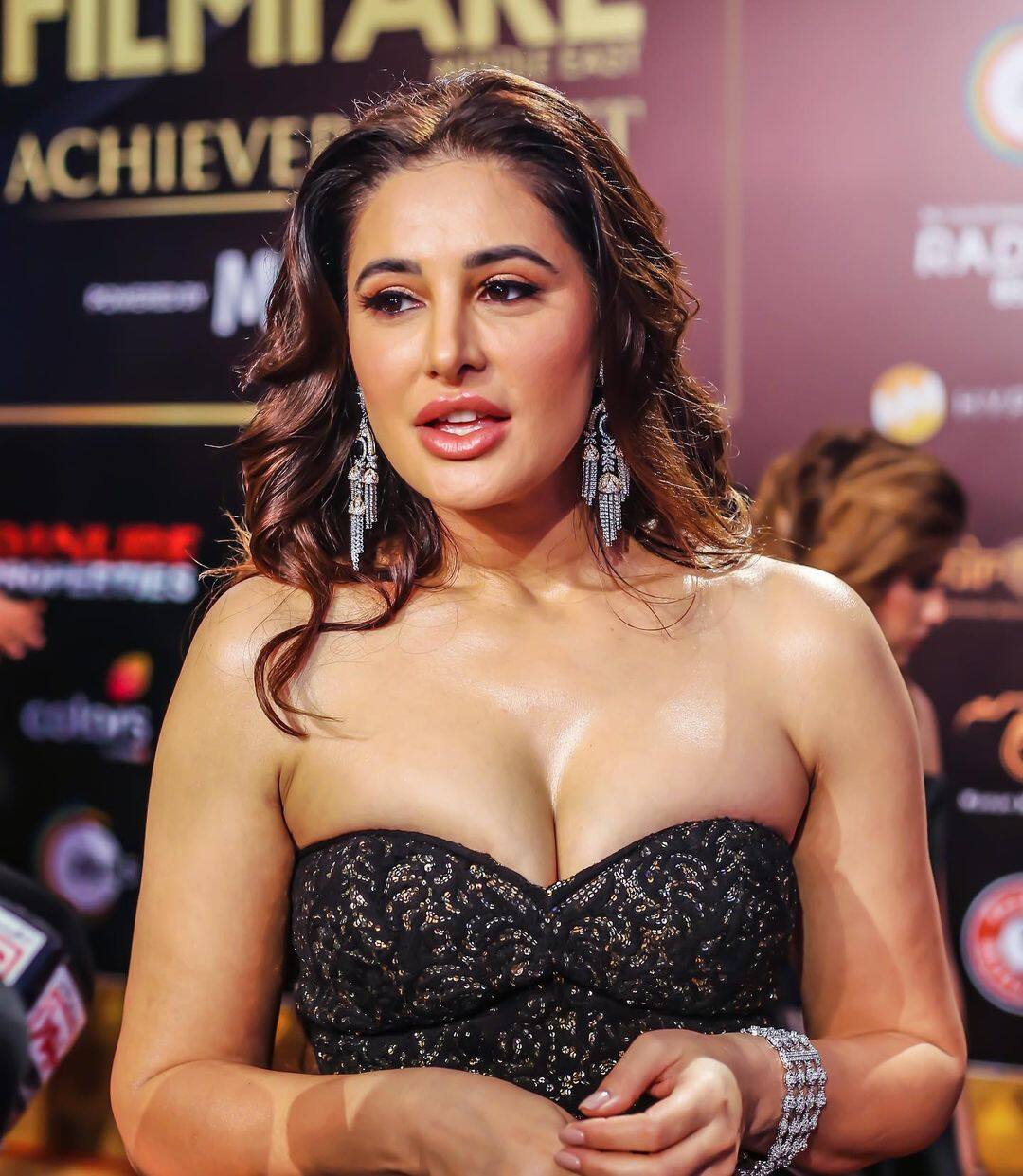 'Highlighting Personal Life More Than Work', Nargis Fakhri Angry At Those Who Interfere In ...