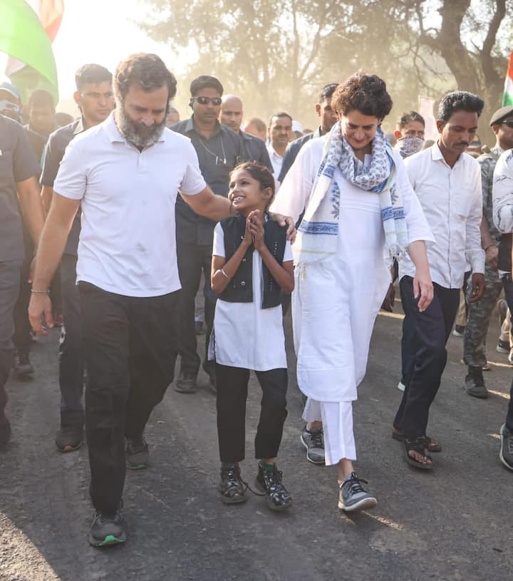 Priyanka Gandhi Participates In Bharat Jodo Yatra For Second ...
