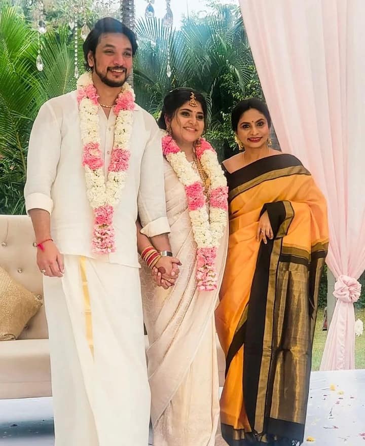 Gautham Karthik Manjima Mohan Wedding Photos as Husband and Wife