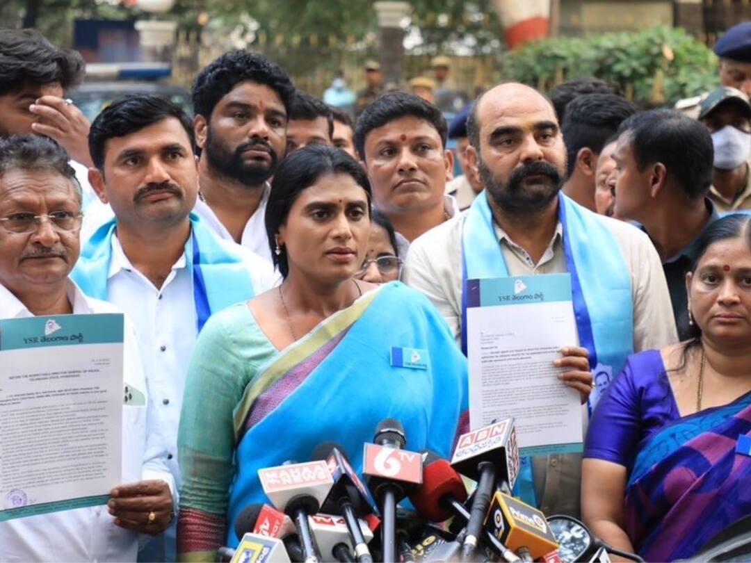 YS Sharmila Padayatra: Warangal Police Issues Show Cause Notice Sharmila over Her Padayatra | YS ...