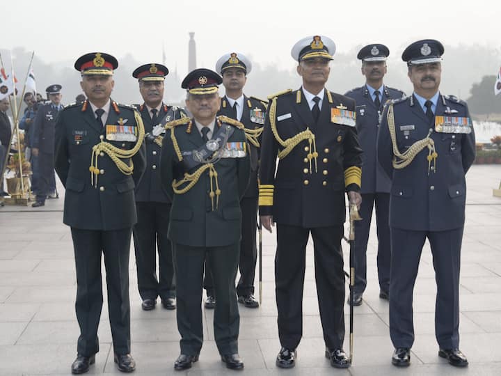 Navy Day December 4 Chief of Defence Staff General Anil Chauhan Pays ...