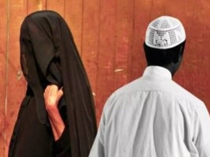 Bihar Triple Talaq: Husband Says Three Times Talaq in WhatsApp Calling To His Wife in Darbhanga ...