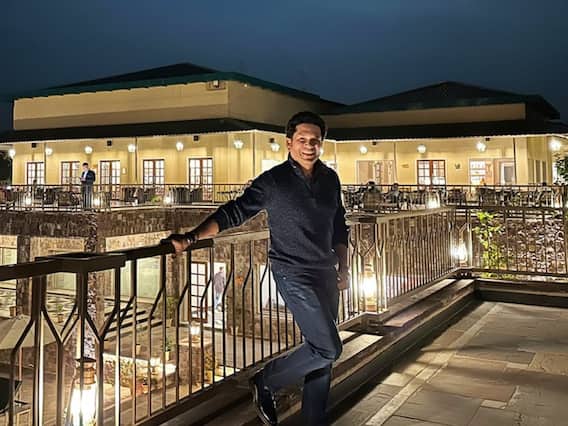 Sachin Tendulkar Lives In A 100 Crore Bungalow See The Interior Photos ...