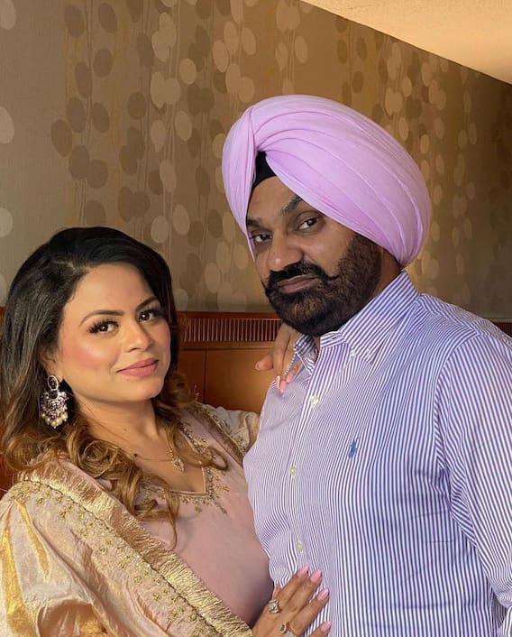 Punjabi-singer-gurlez-akhtar-celebrating-her-marriage-anniversary-with ...