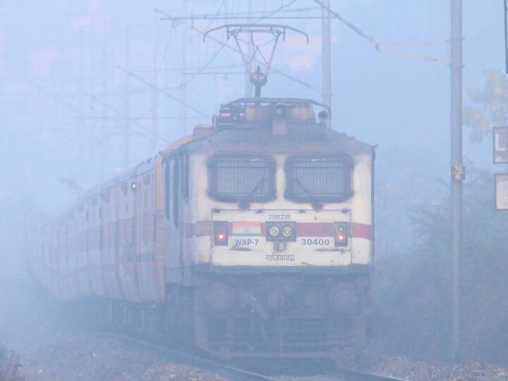 Delhi News Indian Railways 13 trains running late in the Northern Railway region due to fog ...