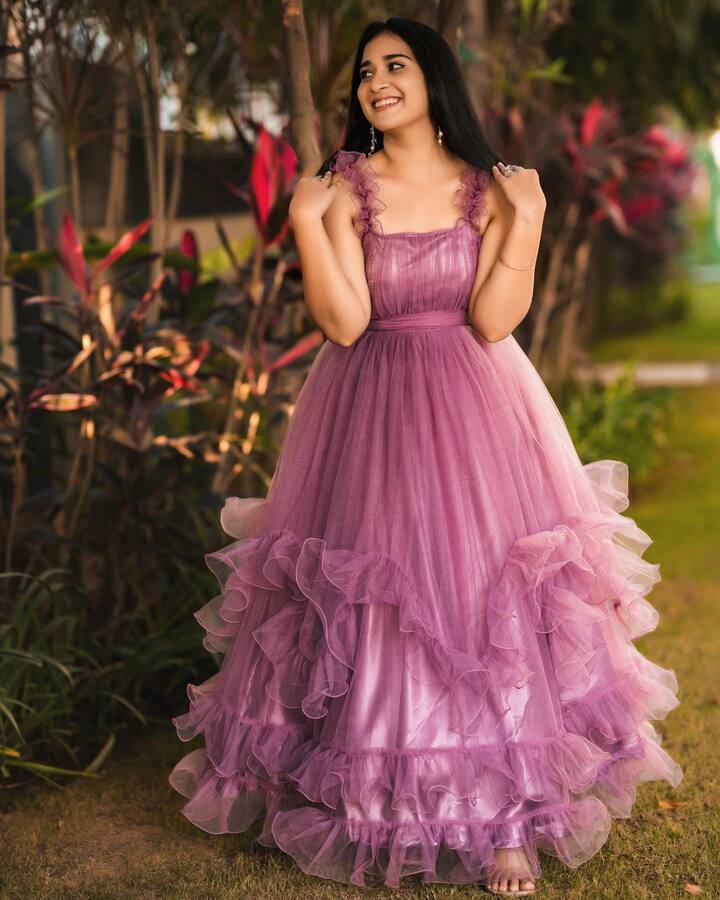 Guppedanta Manasu Serial Rasagna Reddy beautiful photos | Guppedantha ...