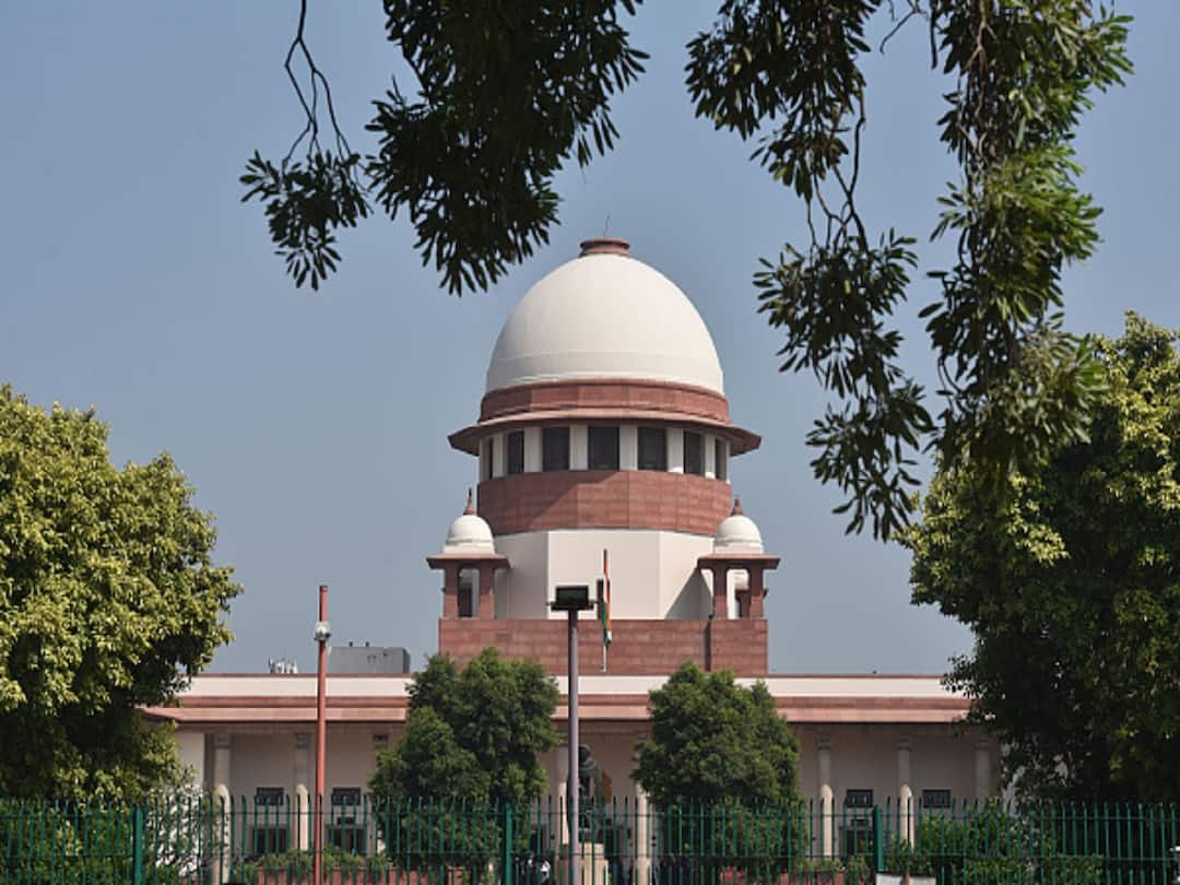 SC Likely To Hear Pleas Challenging Validity Of 1991 Law On Religious Places On Monday
