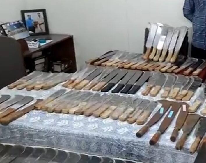 pune crime news pune police crime branch seized 105 koyta weapons bhori ...