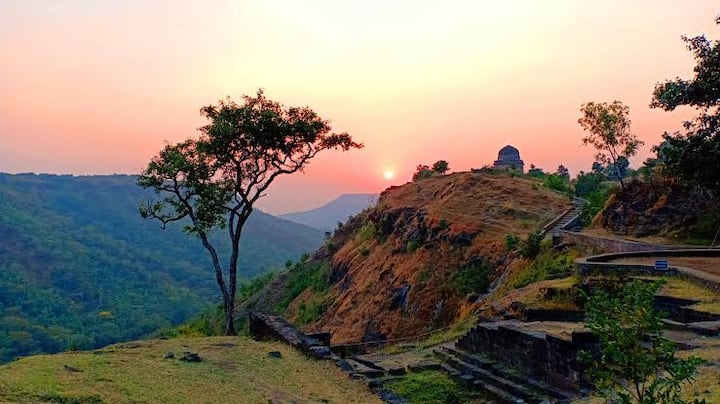 Madhya Pradesh Tourism Beautiful Hill Stations You Must Visit | MP ...