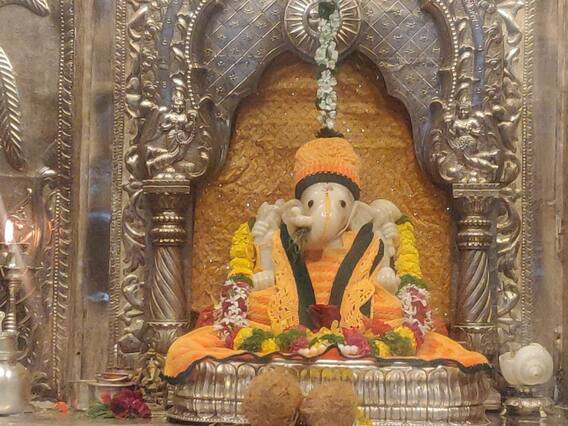 Pune Sarasbaug Ganpati Wearing Sweater And Cold Cap See Photos | Pune ...