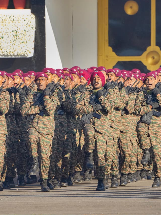 A Look At The 75th Army Day Celebrations