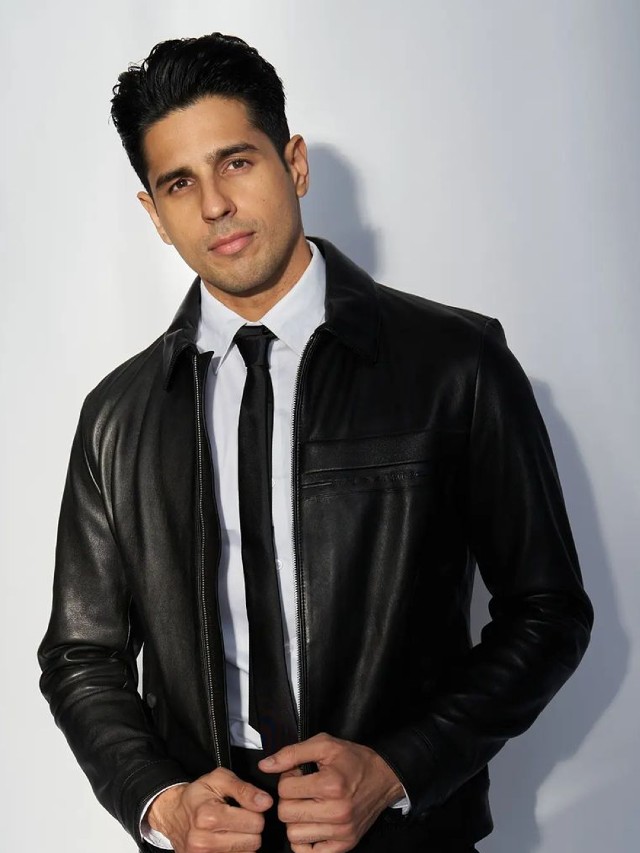 Happy Birthday Sidharth Malhotra: The Ultimate Slayer In Black Happy Birthday Sidharth Malhotra: The Ultimate Slayer In Black