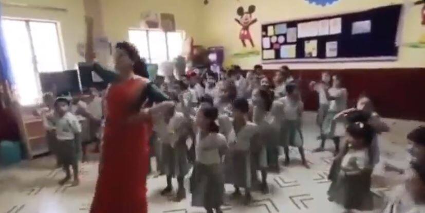 tarek fatah impresses after watching indian teacher dance to har har ...