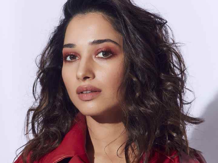 Tamannaah Bhatia Bollywood Debut With Bhojpuri Actor Samir Aftab Chand ...