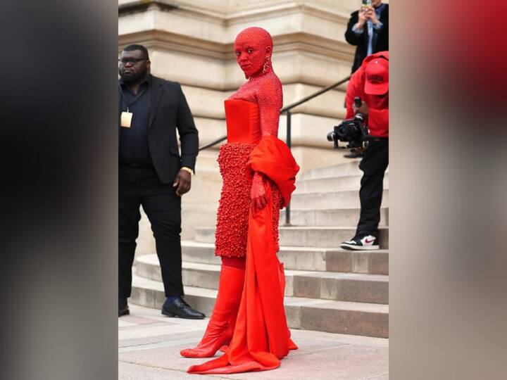 Paris Fashion Week: Doja Cat Breaks Barriers By Embracing Mixture Of ...