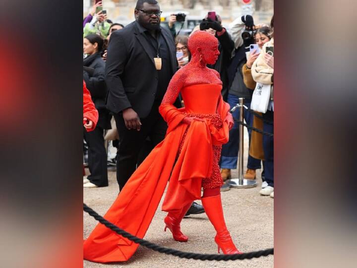 Paris Fashion Week: Doja Cat Breaks Barriers By Embracing Mixture Of ...