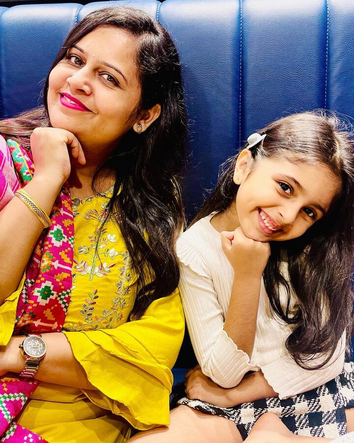 Anupamaa Chhoti Anu Aka Asmi Deo Real Life Parents Anuj Kapadia Gaurav ...