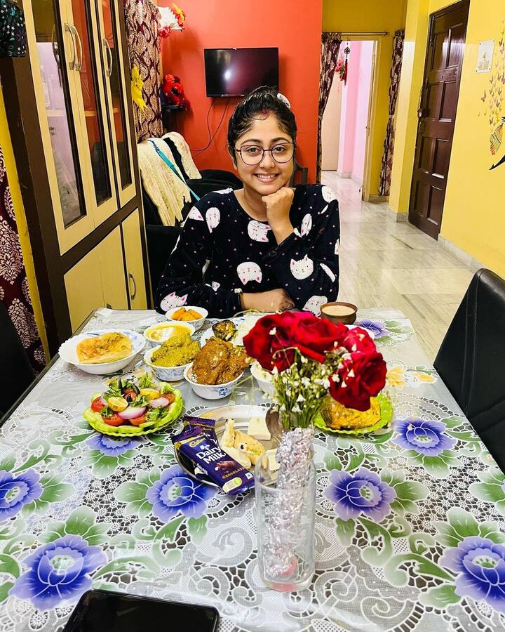 Sushmita Birthday: Actress Sushmita Dey Celebrated her birthday with family and friends, shares ...