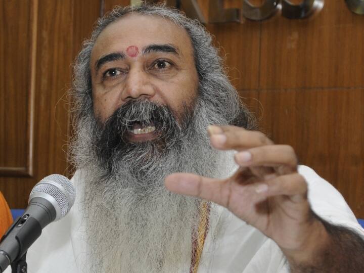 Acharya Pramod Krishnam Nsa Treason Action Against Swami Prasad Maurya