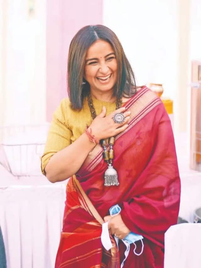 एक्ट्रेस दिव्या दत्ता की मोस्ट अट्रैक्टिव स्माइल