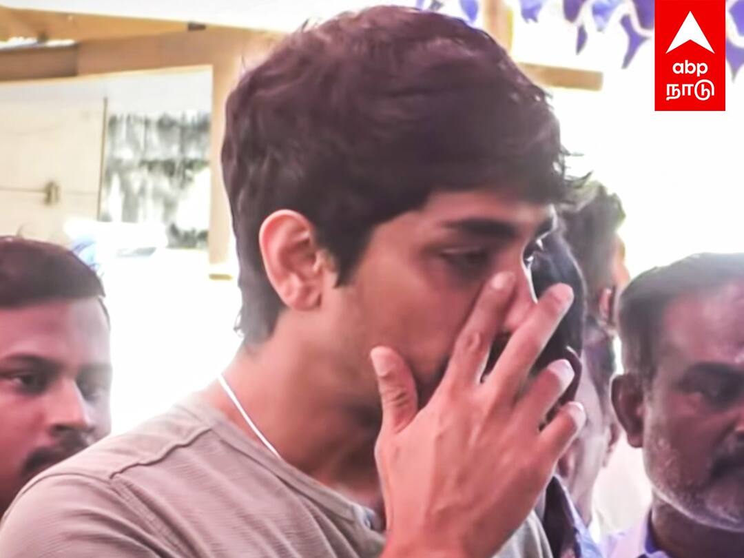 Actor Siddharth cry after mayilsamy passed away - watch video | Actor ...