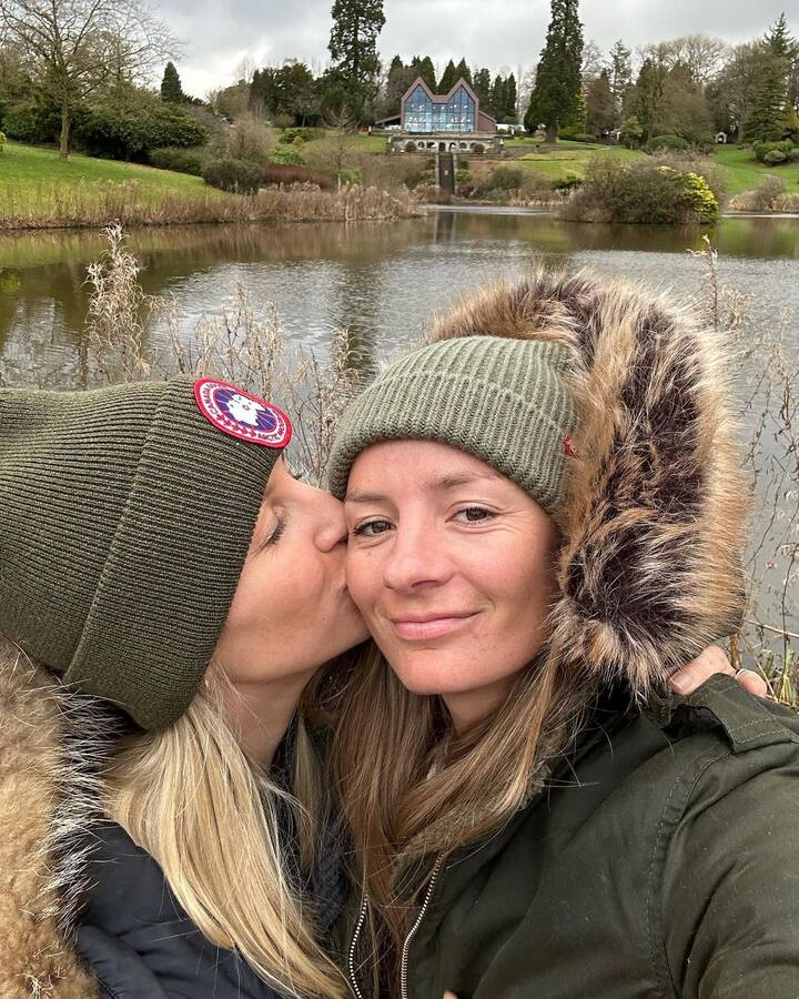 England star cricket Player Danielle Wyatt announces her engagement ...